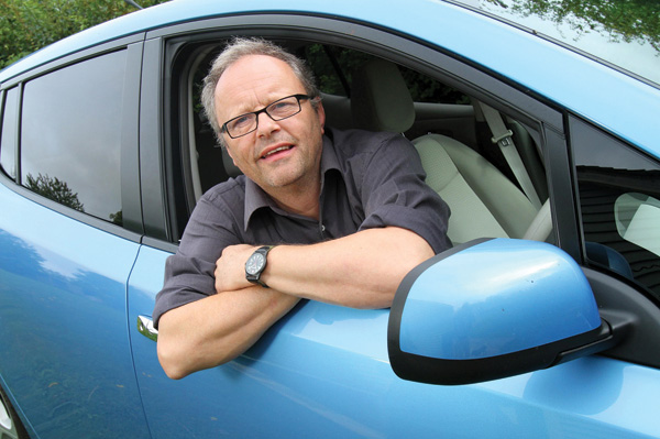 Events: Robert Llewellyn shares the joy of electric cars - Latest TV ...